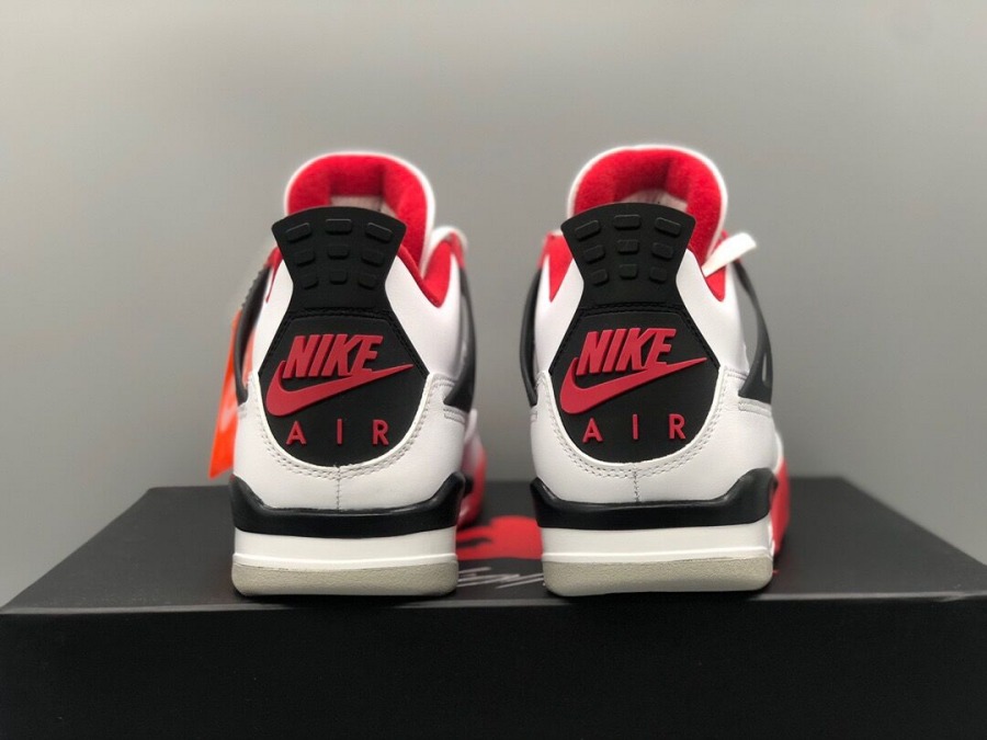 Air Jordan 4 Retro OG 'Fire Red' 2020 - SneakerCharter.com