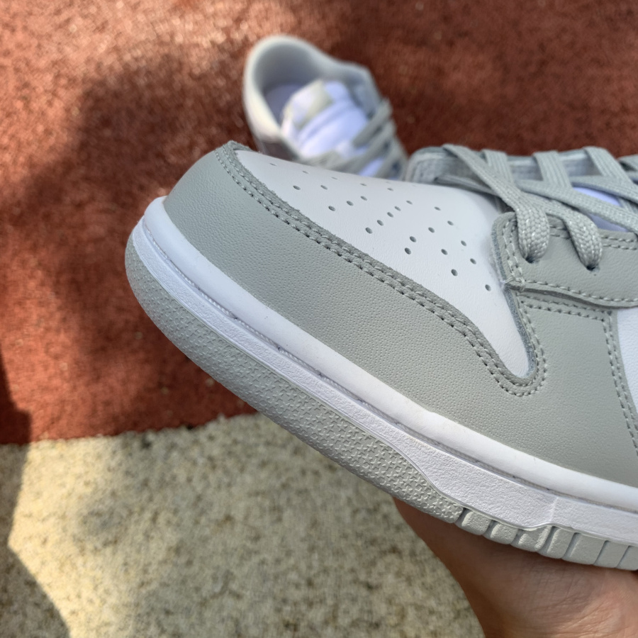 Dunk Low 'Grey Fog' - SneakerCharter.com