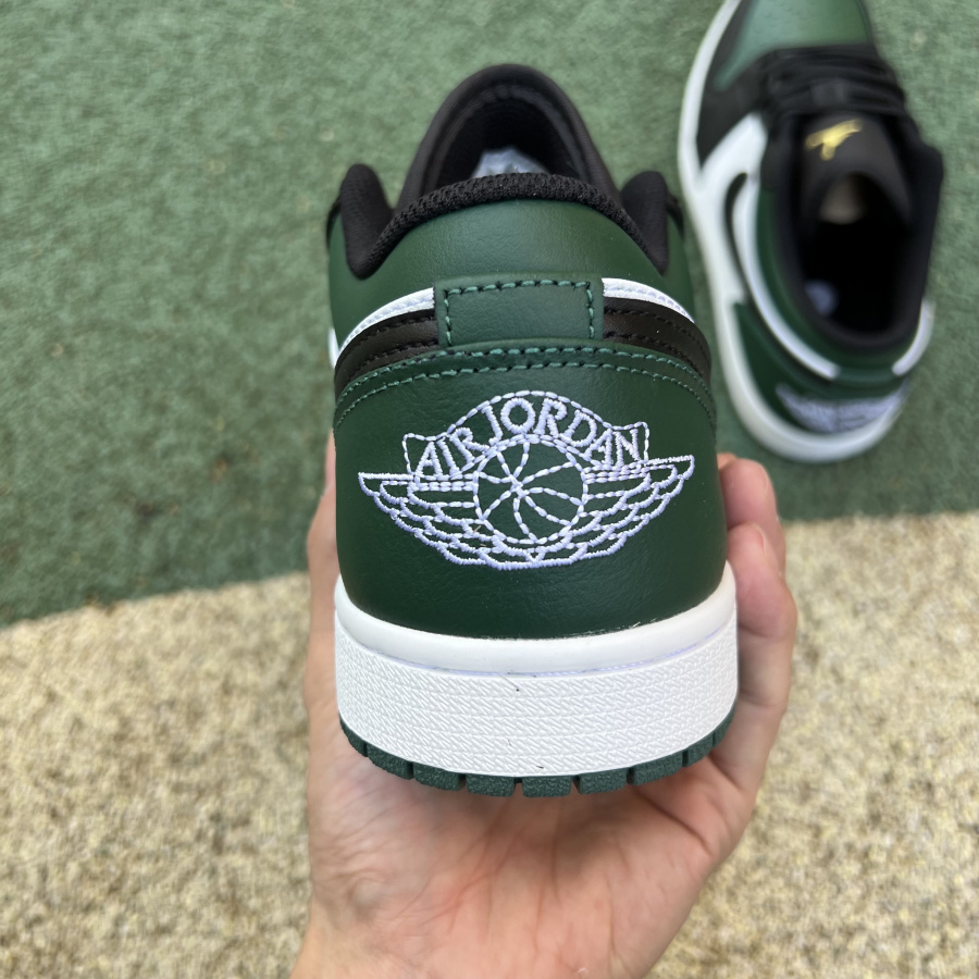 Air Jordan 1 Low 'Green Toe' - SneakerCharter.com