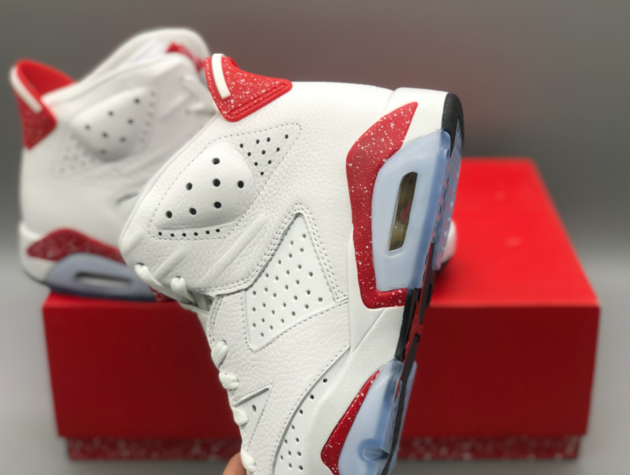 Air Jordan 6 'Red Oreo' - SneakerCharter.com