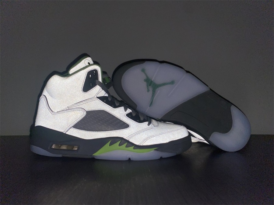 Air Jordan 5 Retro 'Green Bean' 2022 - SneakerCharter.com