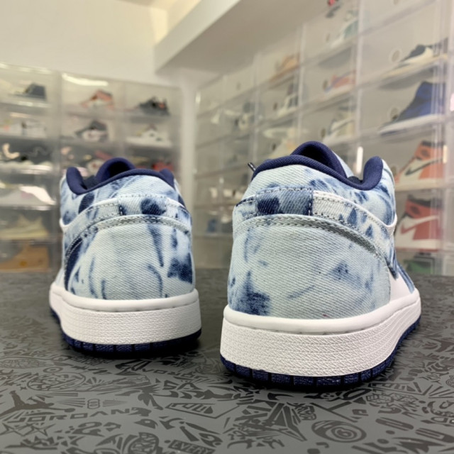 Air Jordan 1 Low SE 'Washed Denim' - SneakerCharter.com