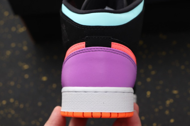 Air Jordan 1 Mid 'Candy' - SneakerCharter.com