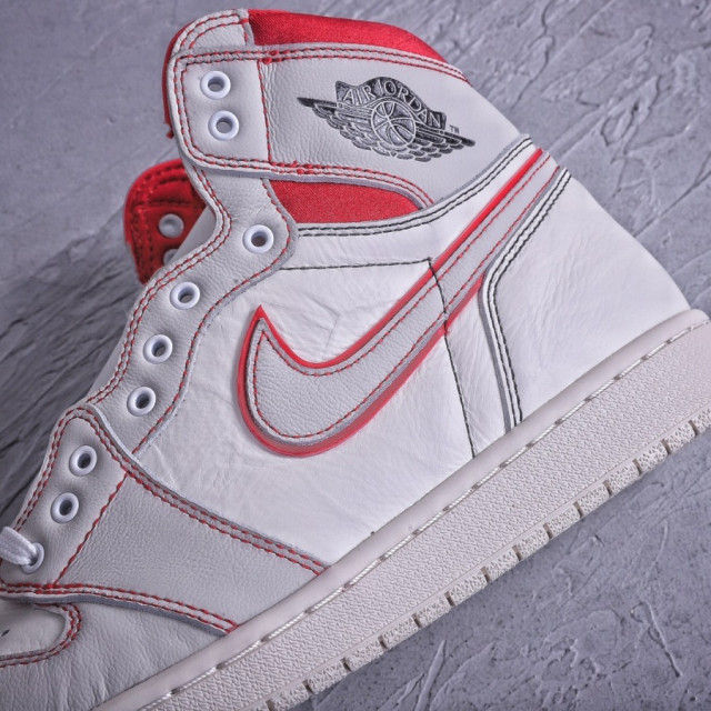 Air Jordan 1 Retro High OG 'Phantom' - SneakerCharter.com