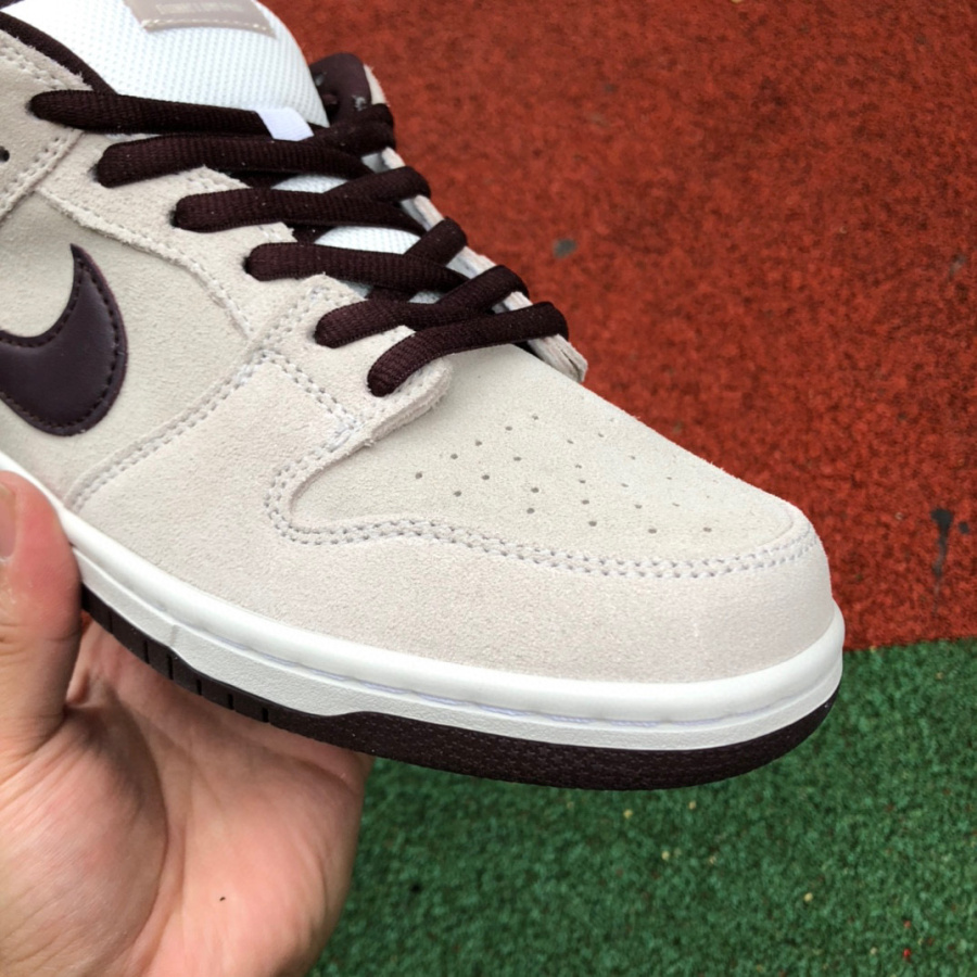Dunk Low Pro SB 'Desert Sand Mahogany' - SneakerCharter.com