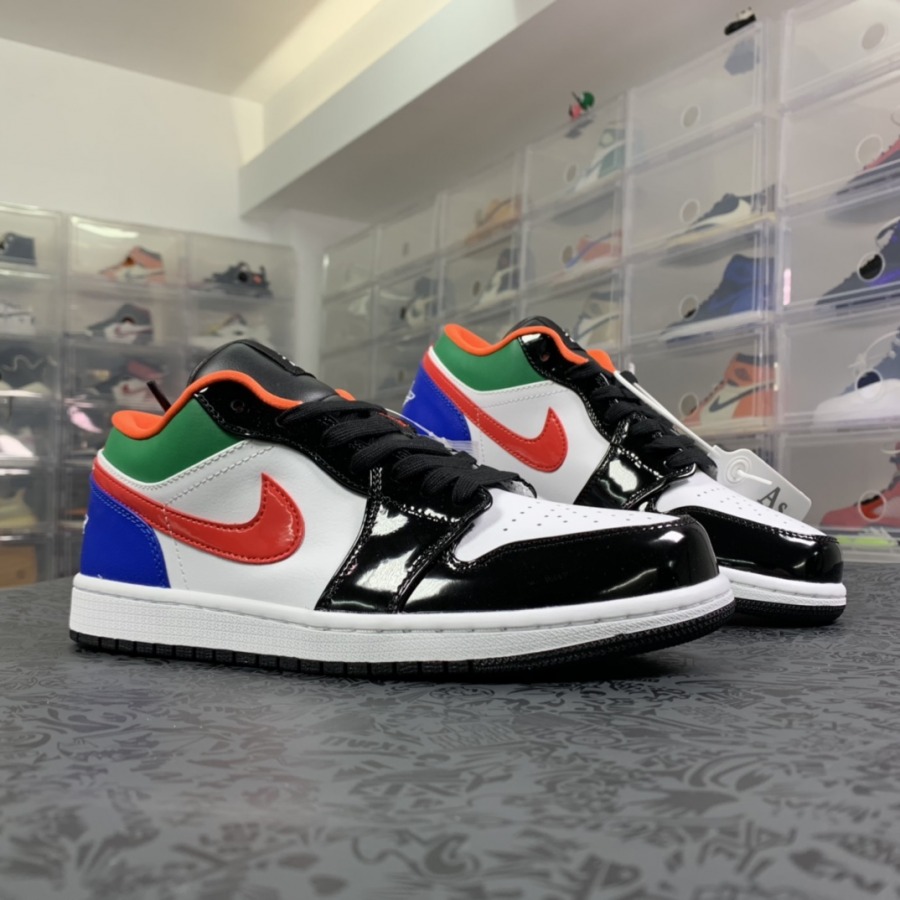 Air Jordan 1 Low 'Multi-Color' - SneakerCharter.com