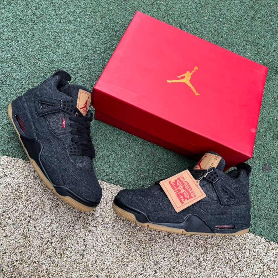 Levi's x Air Jordan 4 Retro 'Black Denim' - SneakerCharter.com