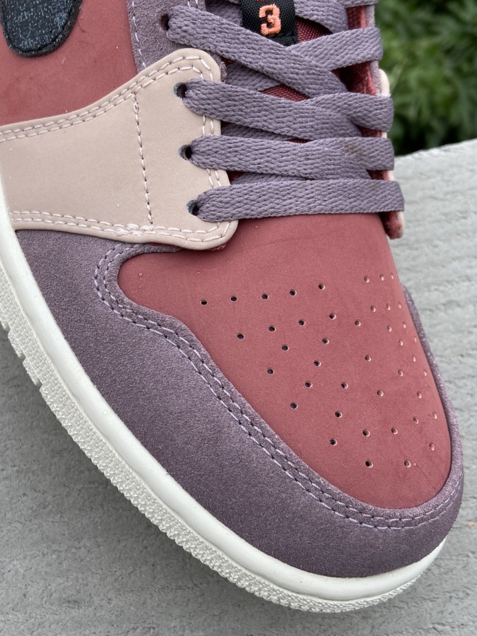 Air Jordan 1 Low 'Canyon Rust' - SneakerCharter.com