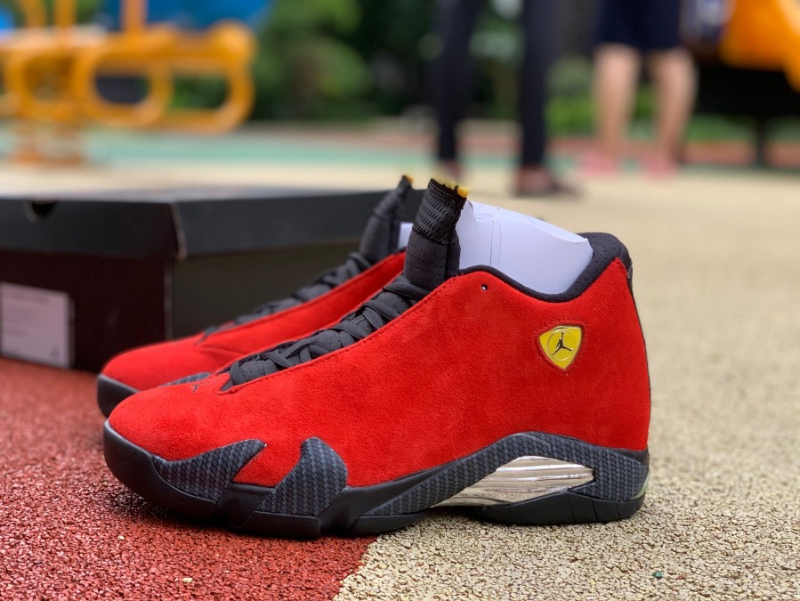 Air Jordan 14 Retro 'Ferrari' - SneakerCharter.com
