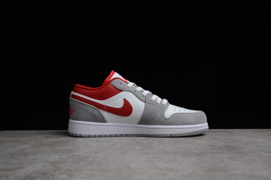 Air Jordan 1 Low SE 'Light Smoke Grey Gym Red' - SneakerCharter.com