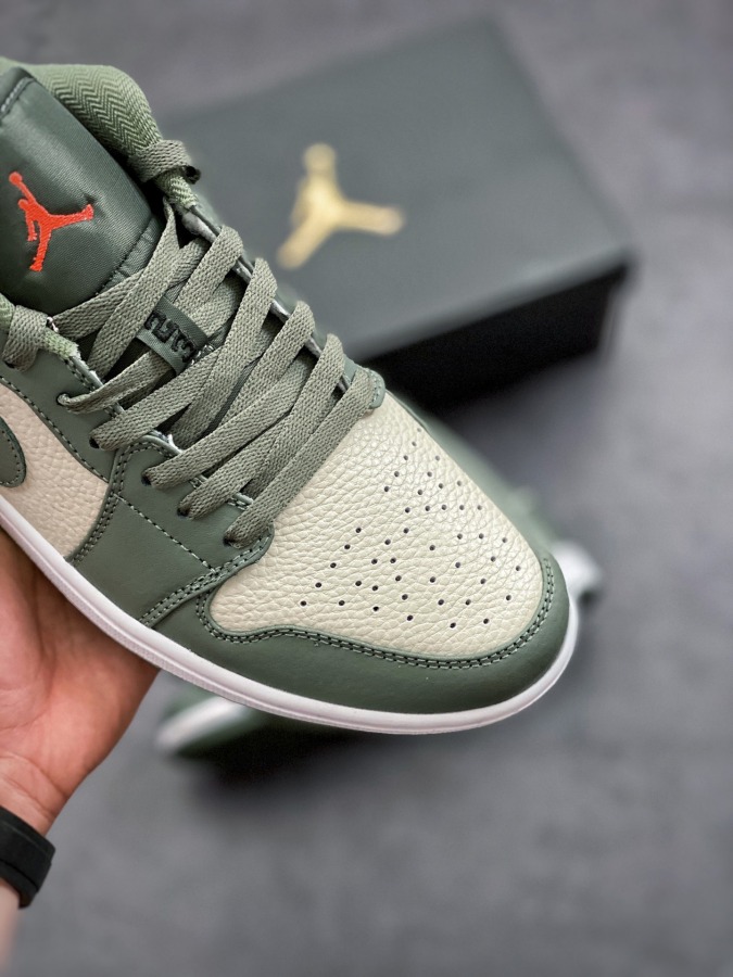 Air Jordan 1 Low 'Military Green' - SneakerCharter.com