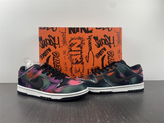 Dunk Low Retro Premium 'Graffiti' - SneakerCharter.com