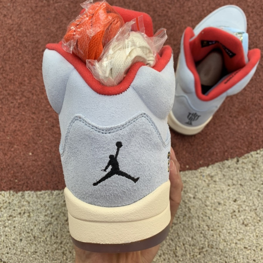 Trophy Room x Air Jordan 5 Retro 'Ice Blue' - SneakerCharter.com