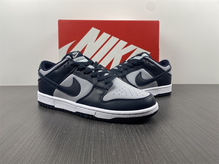 Dunk Low 'Georgetown' - SneakerCharter.com