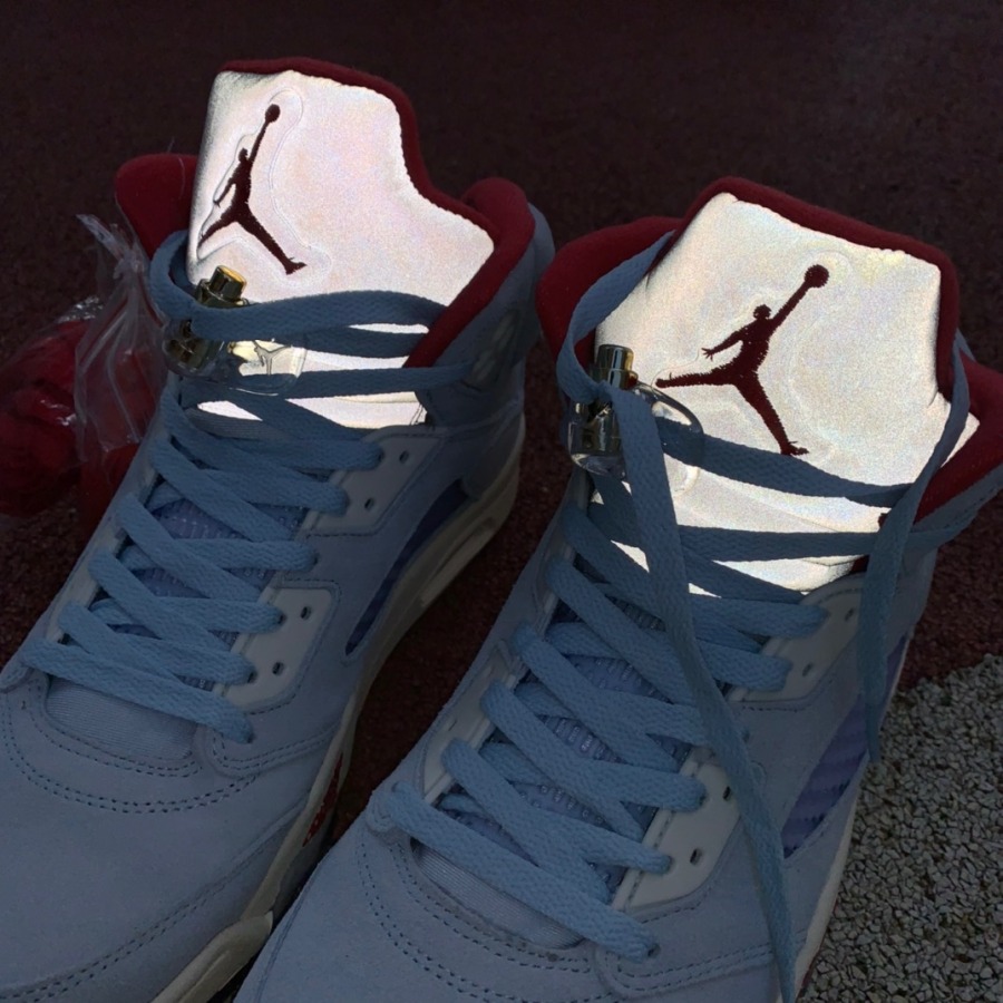 Trophy Room x Air Jordan 5 Retro 'Ice Blue' - SneakerCharter.com
