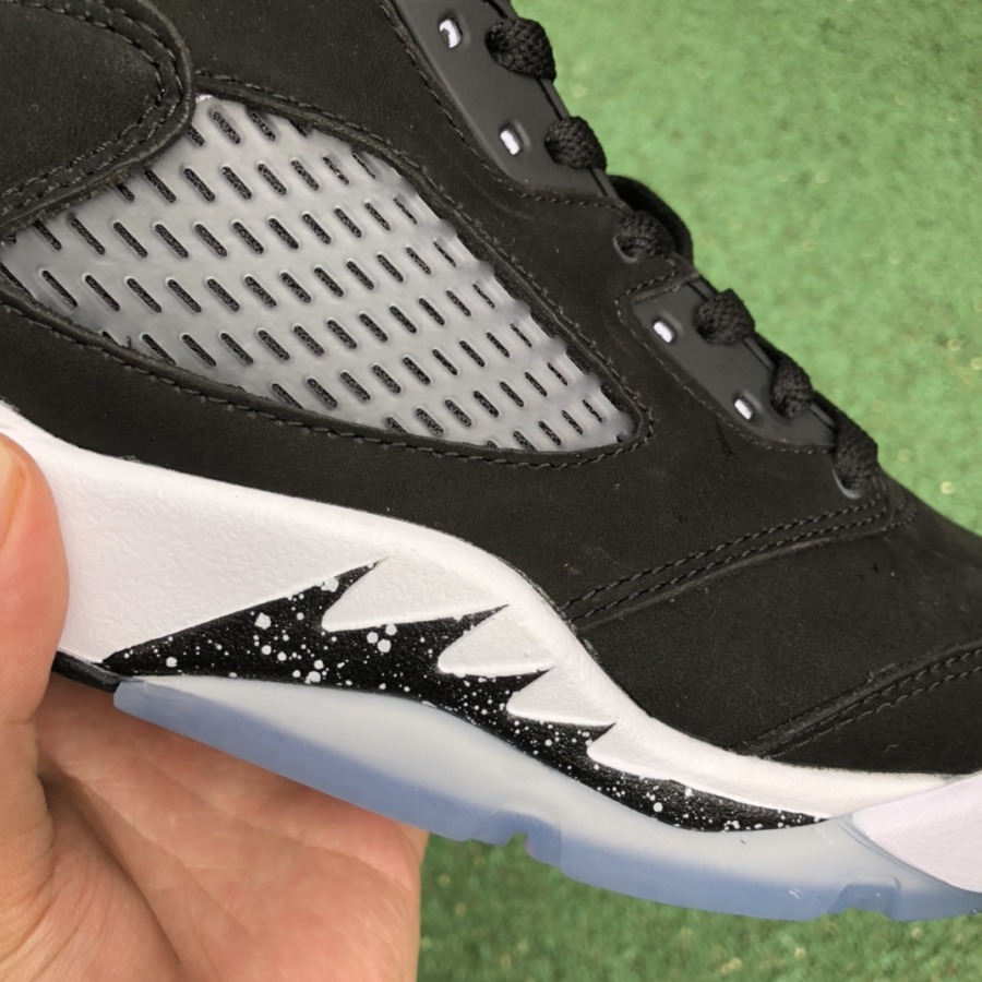 Air Jordan 5 Retro 'Oreo' 2021 - SneakerCharter.com