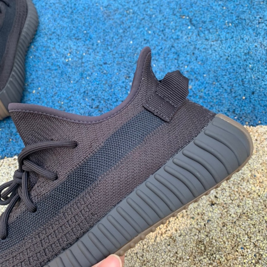 Yeezy Boost 350 V2 'Cinder Non-Reflective' - SneakerCharter.com