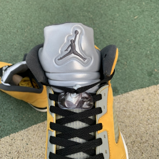 Air Jordan 5 Retro T23 'Tokyo' - SneakerCharter.com