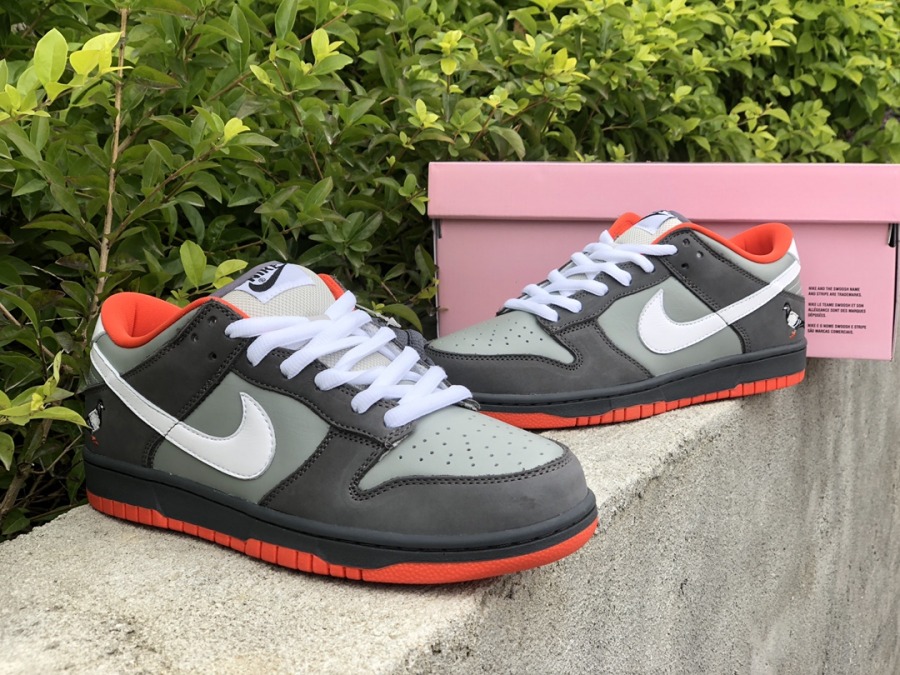 Jeff Staple x Dunk Low Pro SB 'Pigeon' - SneakerCharter.com
