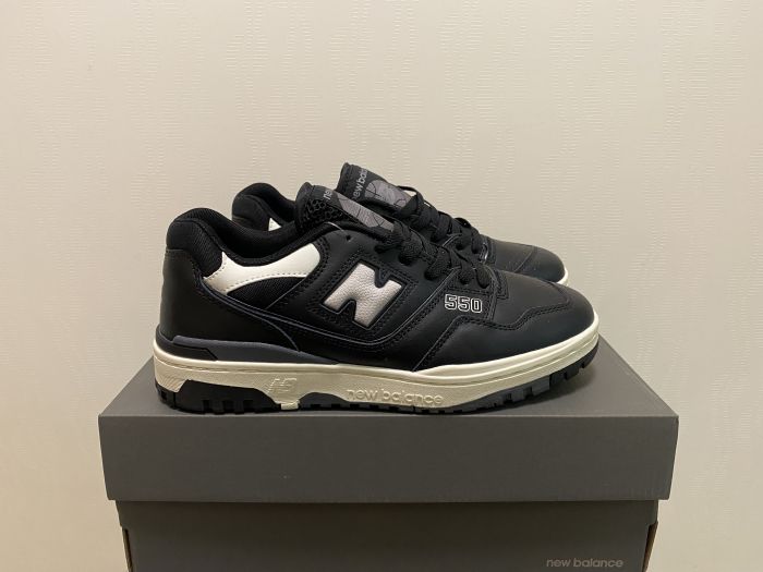 New Balance 550 'Panda' - SneakerCharter.com