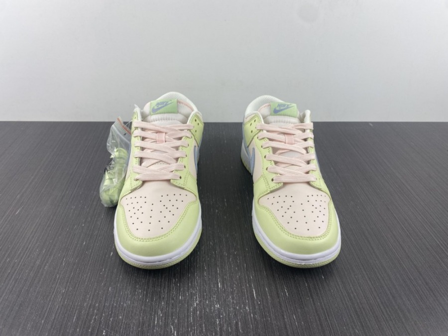 Dunk Low 'Lime Ice' - SneakerCharter.com