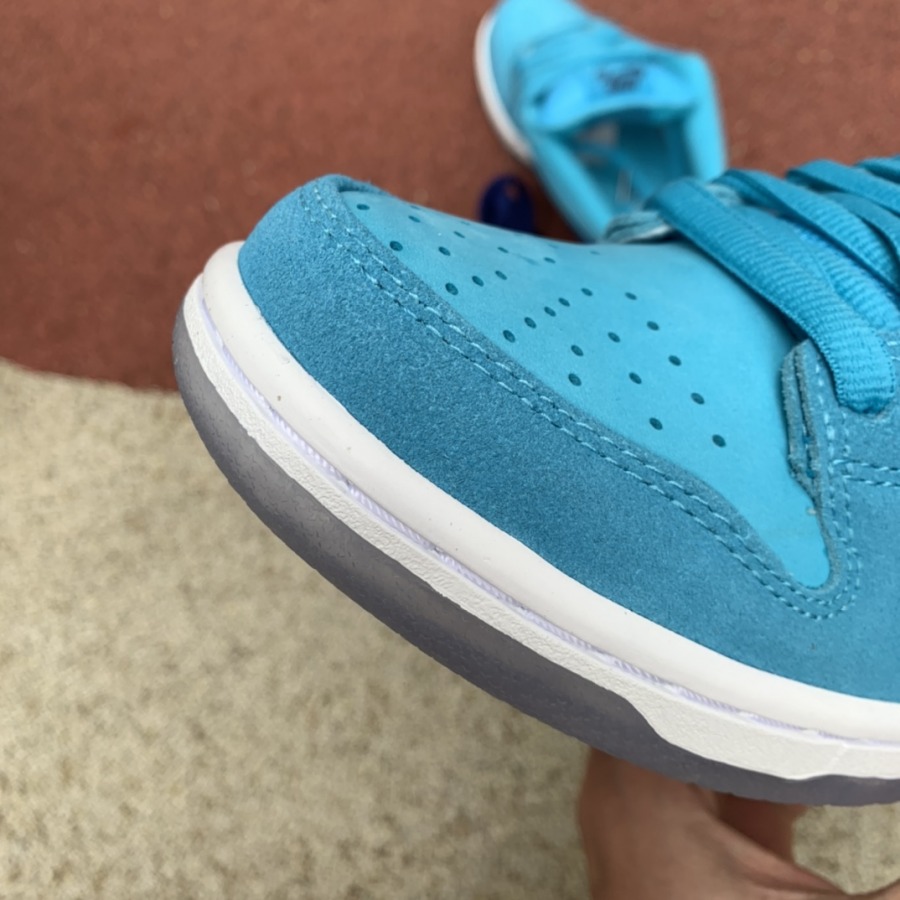 Dunk Low SB 'Blue Fury' - SneakerCharter.com
