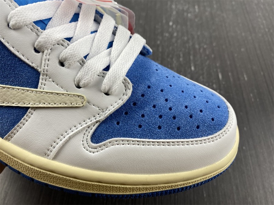 Fragment Design x Travis Scott x Air Jordan 1 Retro Low 'UNC ...