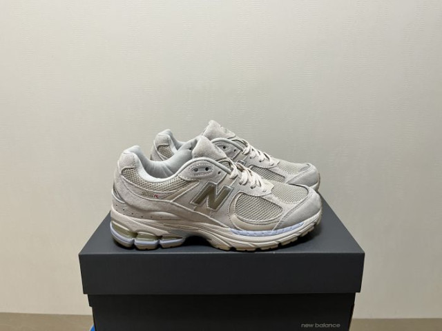 New Balance 2002R 'Cream' - SneakerCharter.com