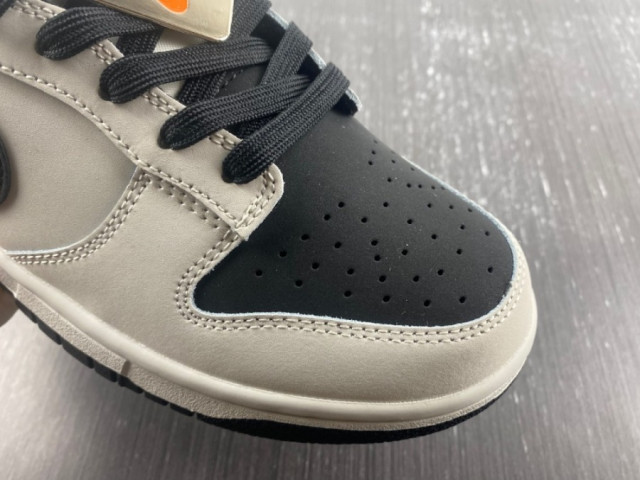 Dunk Low SB 'AE86' - SneakerCharter.com