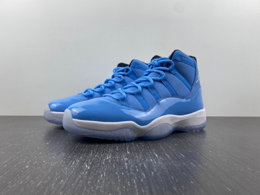 Air Jordan 11 Retro 'Pantone' - SneakerCharter.com