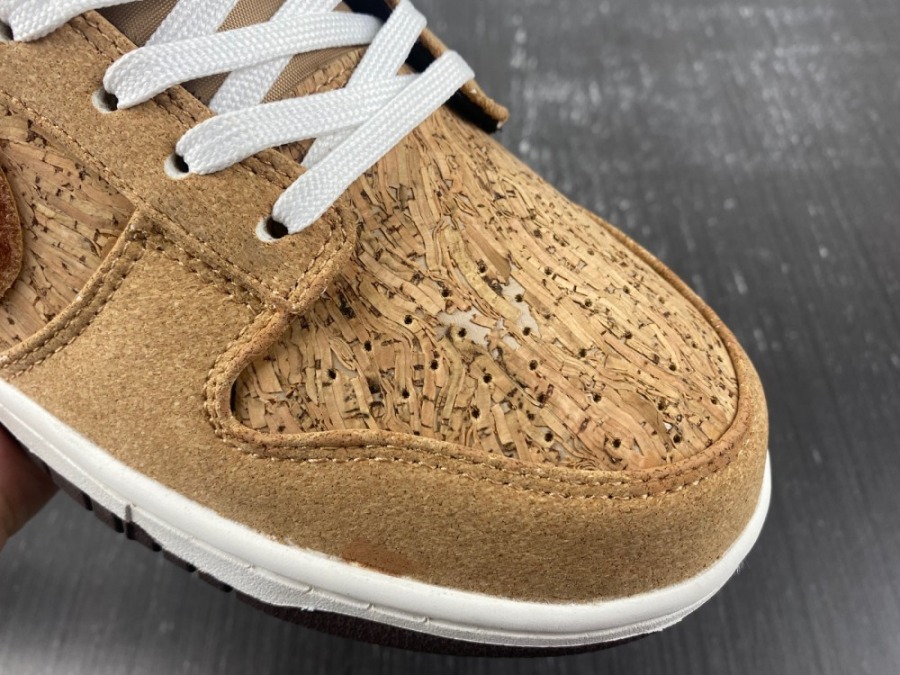CLOT x Nike Dunk Low SP 'Cork' - SneakerCharter.com