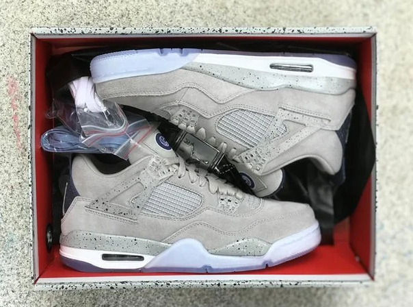 Air Jordan 4 Retro 'Georgetown' PE - SneakerCharter.com