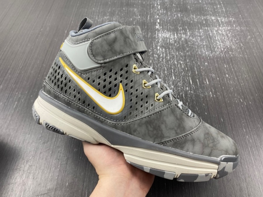 Nike Zoom Kobe 2 'Prelude' - SneakerCharter.com