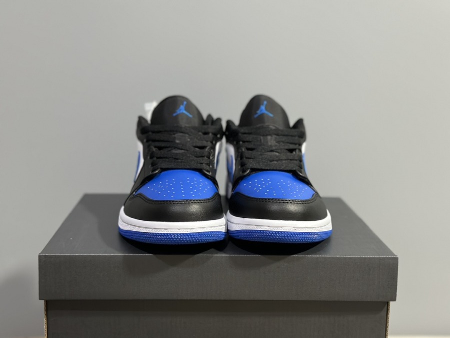 Air Jordan 1 Low 'Alternate Royal Toe' - SneakerCharter.com