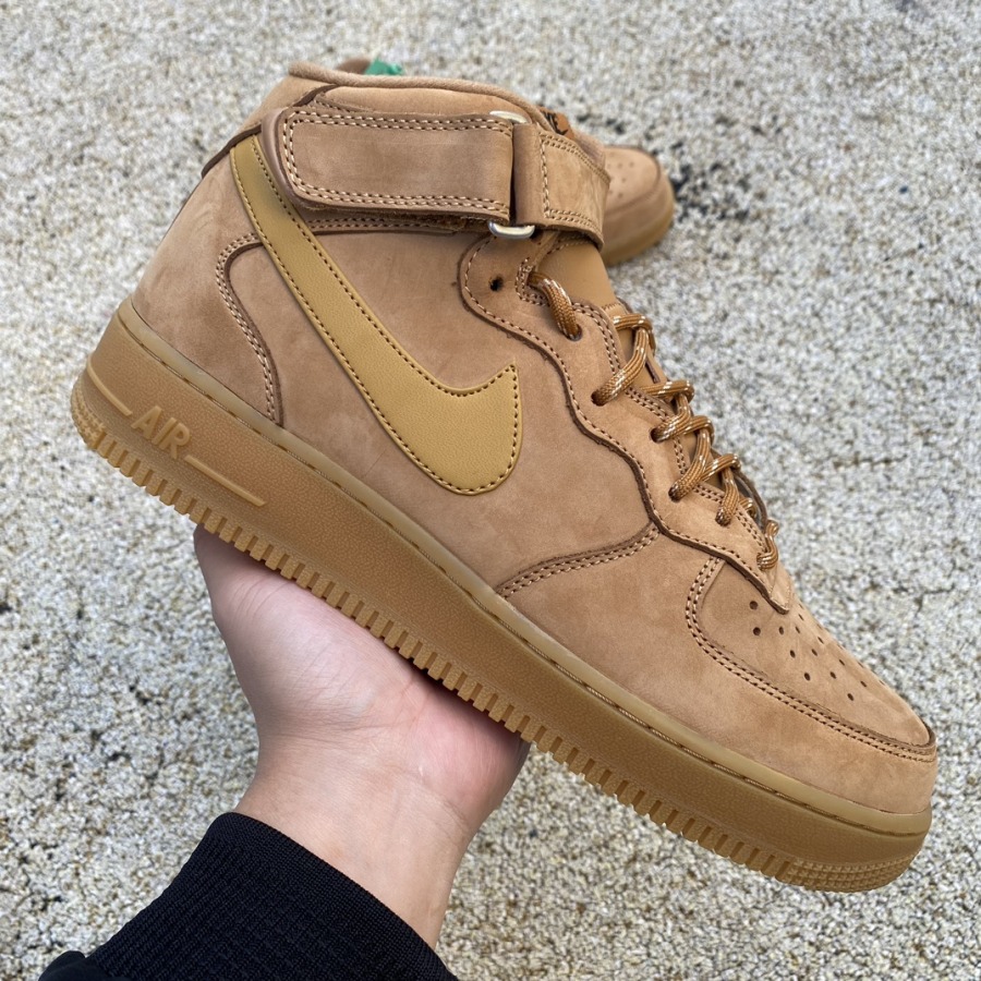 Air Force 1 Mid '07 'Flax' - SneakerCharter.com