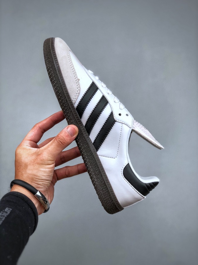 Adidas Samba Classic 'White' - SneakerCharter.com