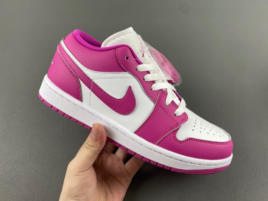 Air Jordan 1 Low 'Fire Pink' - SneakerCharter.com