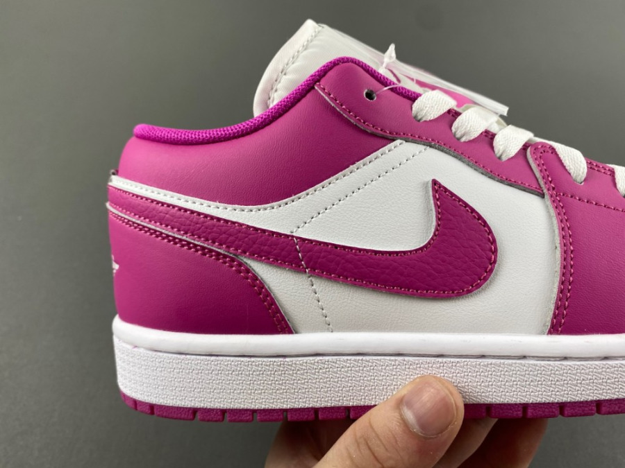 Air Jordan 1 Low 'Fire Pink' - SneakerCharter.com