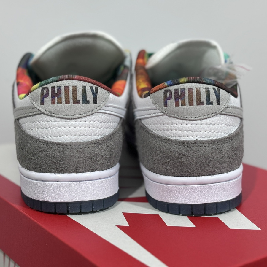 Dunk Low Premium 'Philly' - SneakerCharter.com