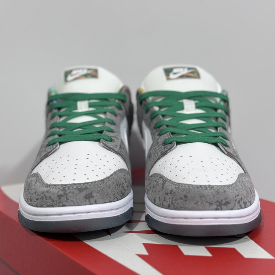Dunk Low Premium 'Philly' - SneakerCharter.com