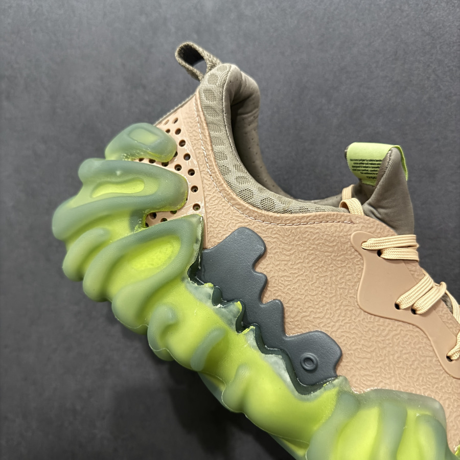 Salehe Bembury x Crocs Pollex Juniper 'Guava' - SneakerCharter.com
